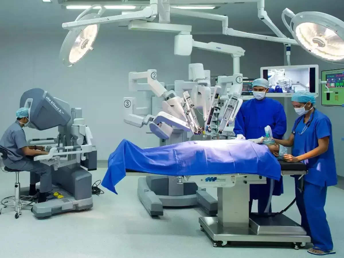 Robotic Surgery - Universal Hospital